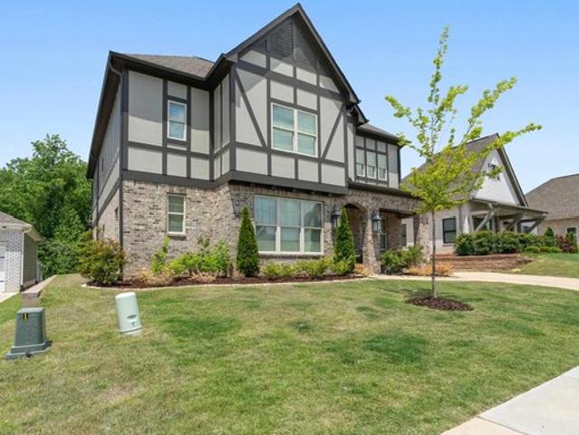 6145 English Village Ln, Birmingham, AL 35242