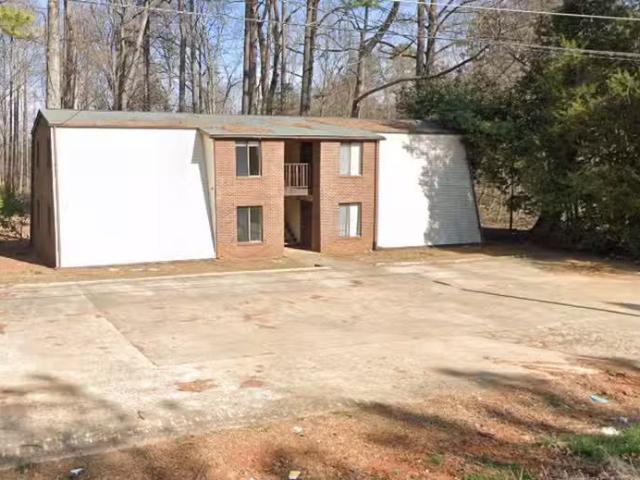 61467515 1721 N Jim Minor Rd