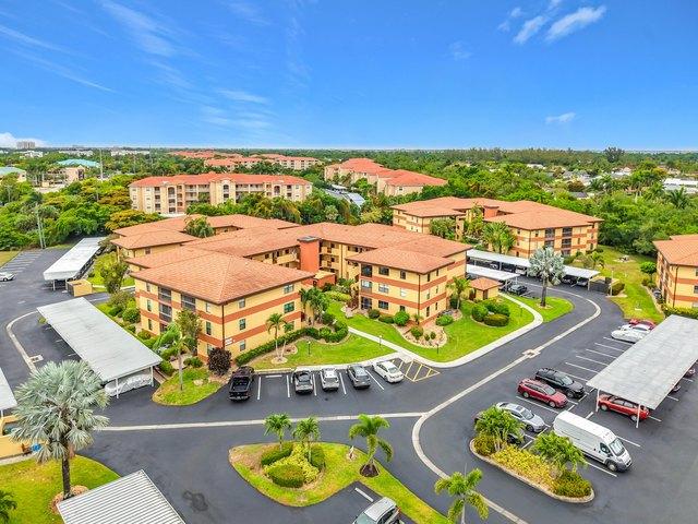 6146 Whiskey Creek Dr, Fort Myers, FL 33919