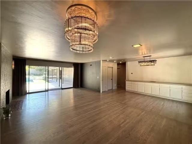 61471276 614 N Glendora Ave