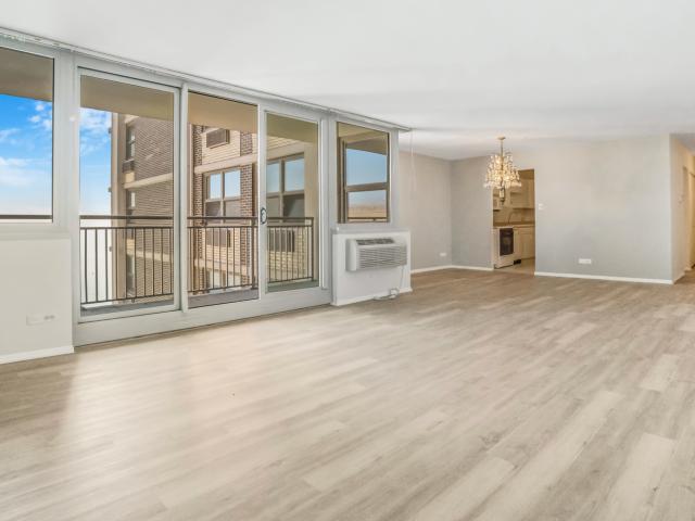 6147 N Sheridan Road # 27A