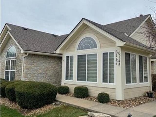 6147 NE Kensington Dr Unit 26B, Lee's Summit, MO 64064