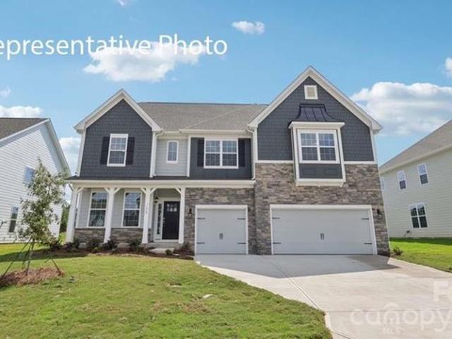 6148 Sylvan Dr, Denver, NC 28037