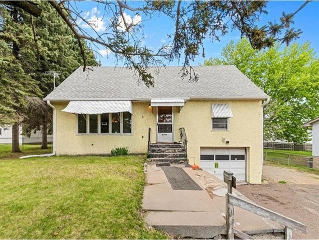 6148 Upper 51st St N, Oakdale, MN 55128