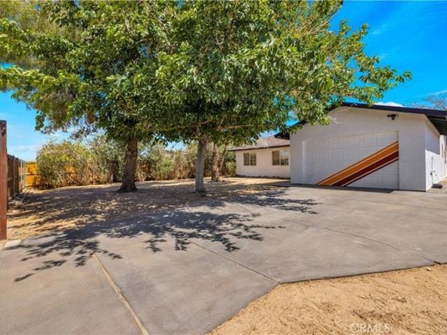 61493 Desert Air Rd, Joshua Tree, CA 92252