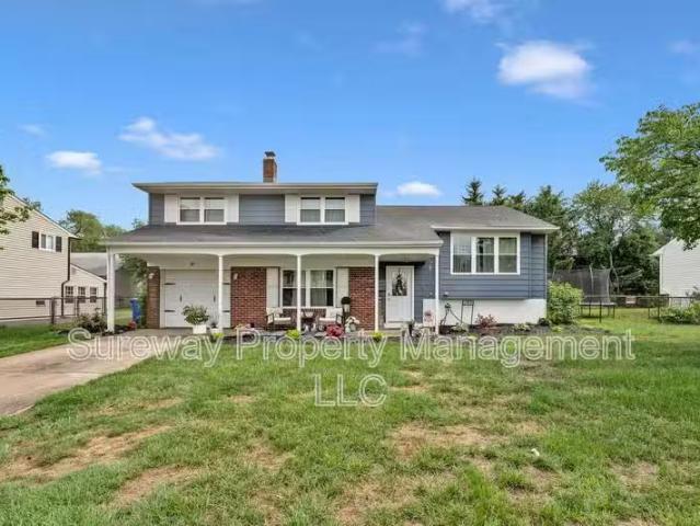 61490397 46 Evergreen Ln