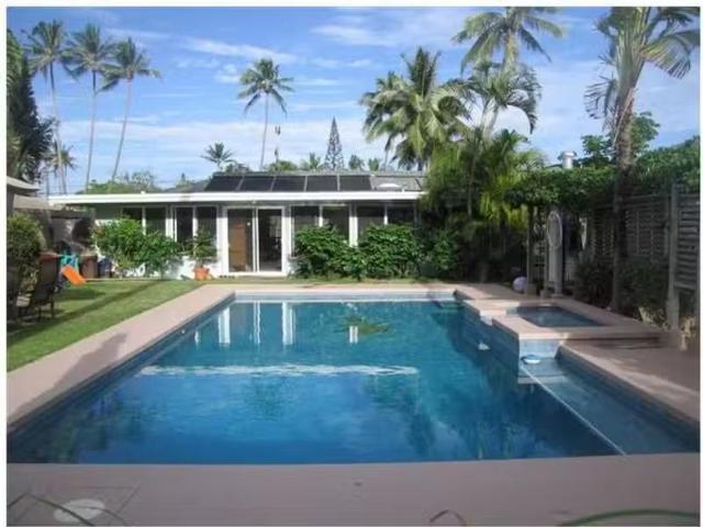 61492579 190 Kaha St