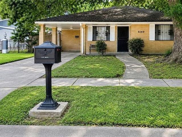 6149 Singleton Dr, Marrero, LA 70072