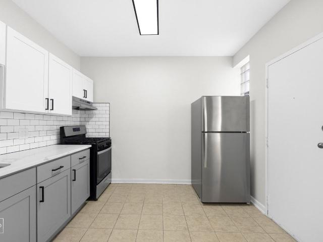 6149 W North 2 Bedroom Apartment for Rent at 6149 North Ave, Oak Park, IL 60302