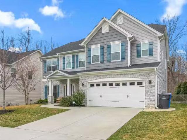 61405093 1103 Magenta Way