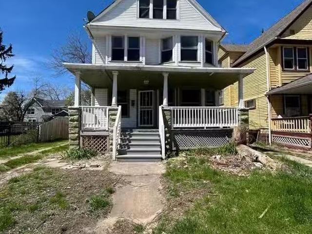 61405671 1210 E 84th St