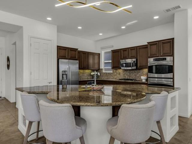 61405 Living Stone Dr, La Quinta, CA 92253