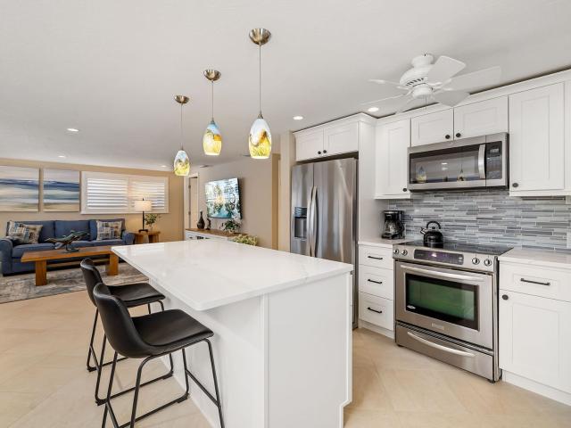 6140 Midnight Pass Road, A10, Sarasota, US, FL