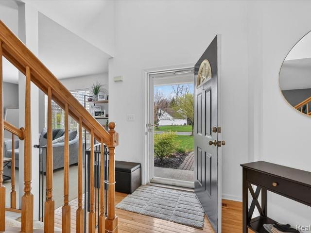 6140 Blue Heron Drive