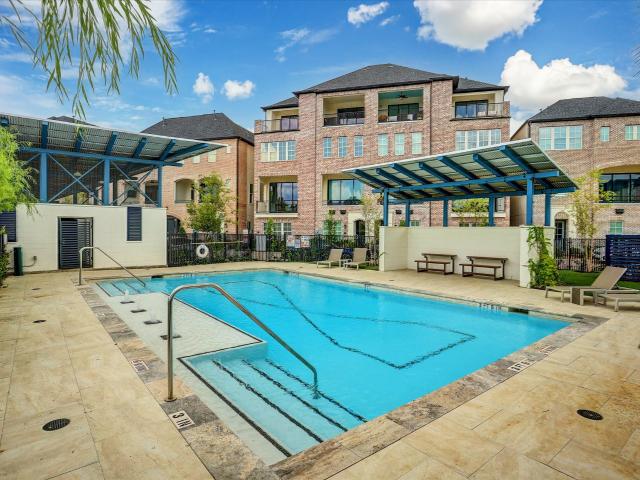 6140 Cottage Grove Lake Drive