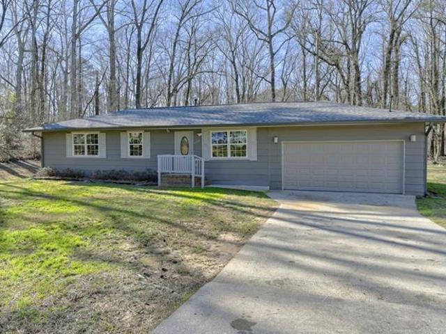 6140 Gwendoline Dr, South Fulton, GA 30349