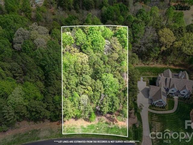 6140 Volte Dr, Charlotte, NC 28227