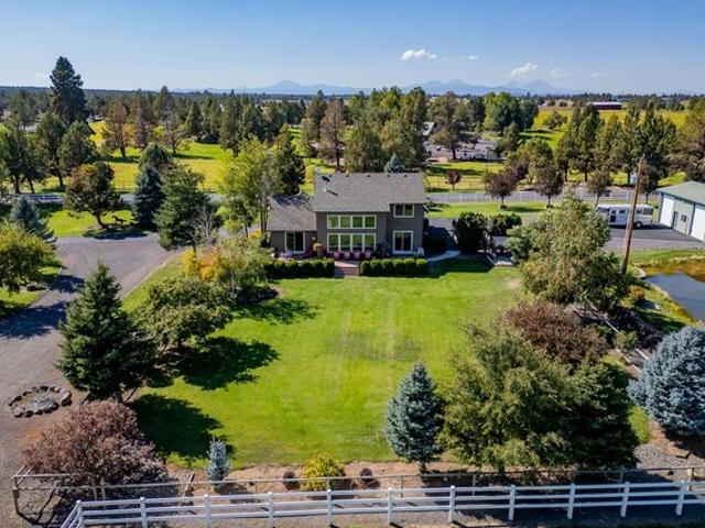 61416 Cougar Trl, Bend, OR 97701