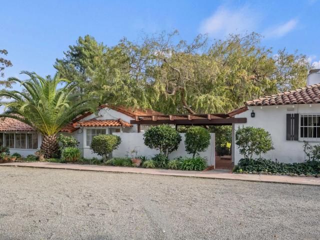 6141 Lago Lindo