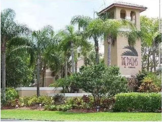 61423867 221 Palm Cir E