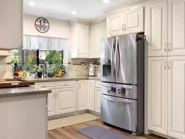 61426268 2311 Presado Dr #C