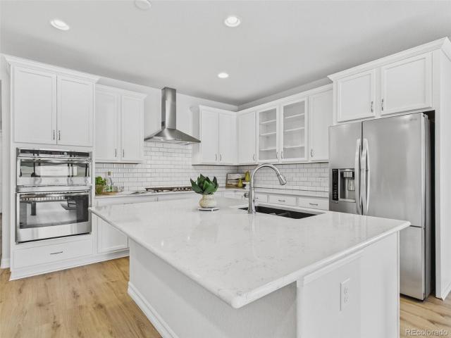 6142 Leilani Lane