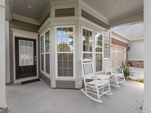 6142 Longleaf Drive