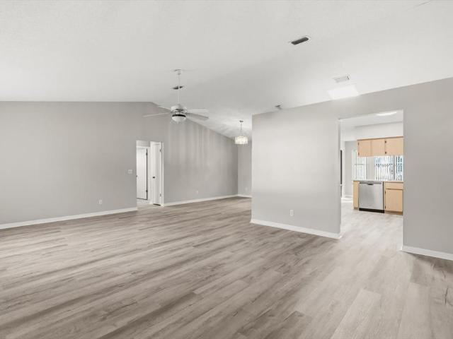 6142 Wade St, Leesburg, FL 34748 | MLS #O6359 | Compass