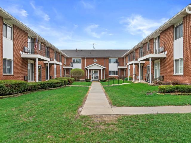 6143 W Howard Ave, Greenfield, WI 53220 | MLS #1958 | Compass