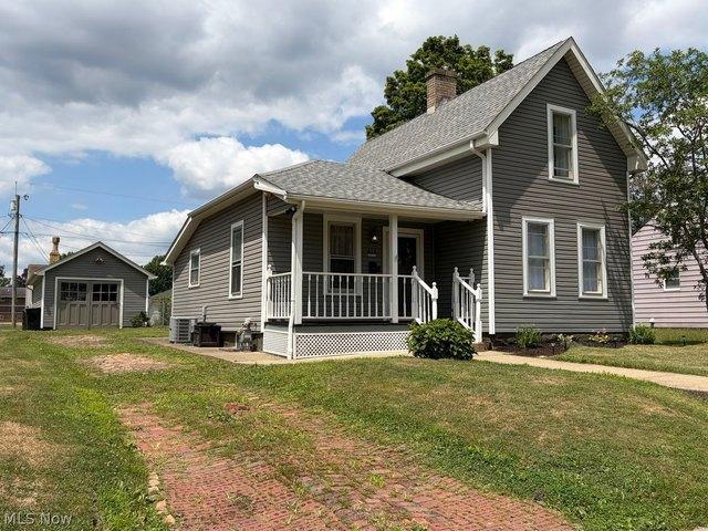 614 11th St NW, New Philadelphia, OH 44663