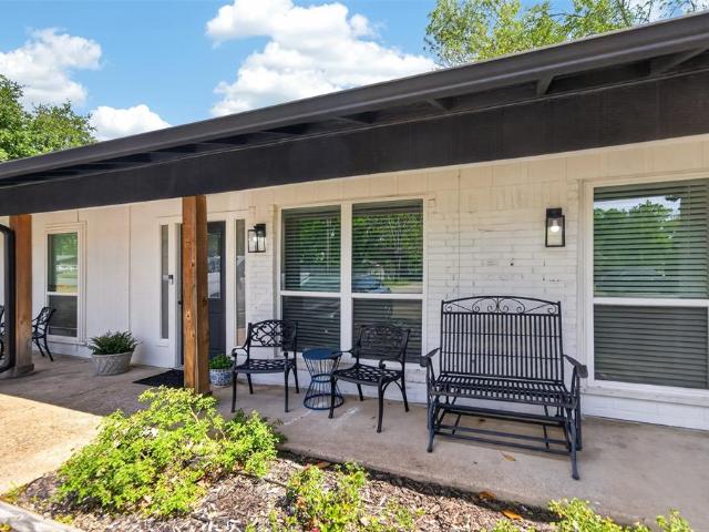 614 Colonial Drive