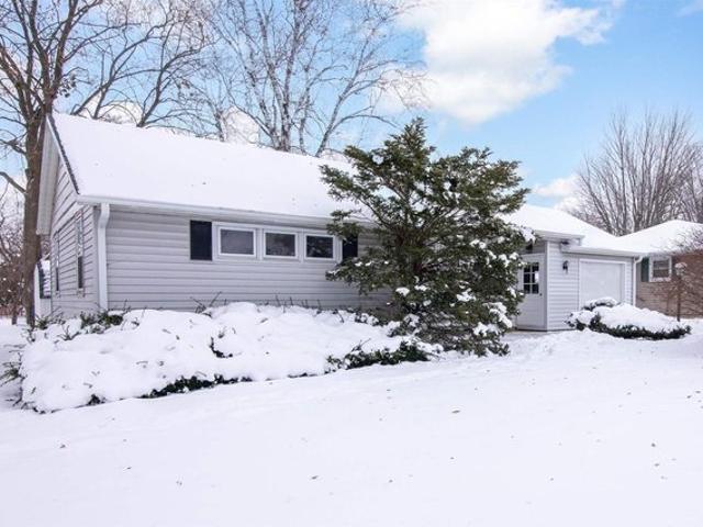 614 Carrington St, Waupun, WI 53963