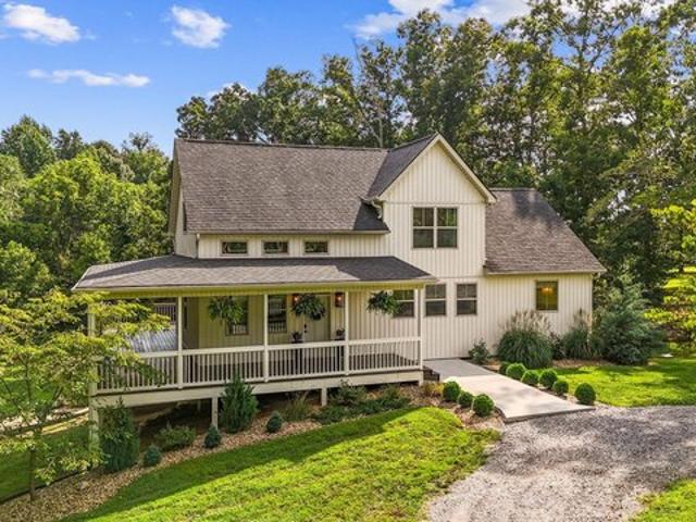 614 Adams Rd, Walland, TN 37886