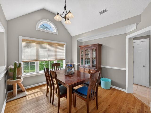 614 Bradford Trce