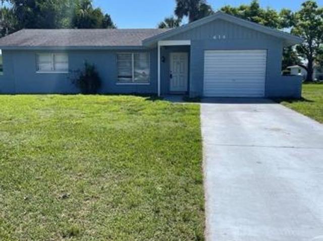 614 Grandview Ct, Lehigh Acres, FL 33936