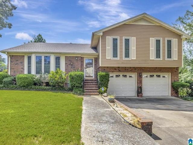 614 Greenbriar Rd, Fairfield, AL 35064