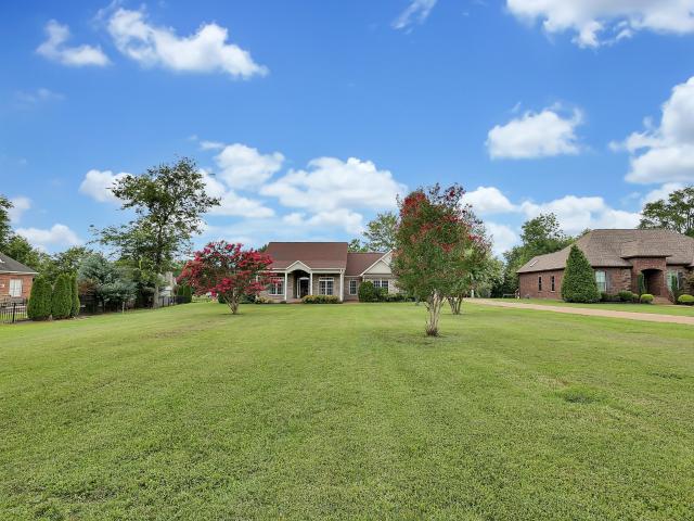614 Greene Dr