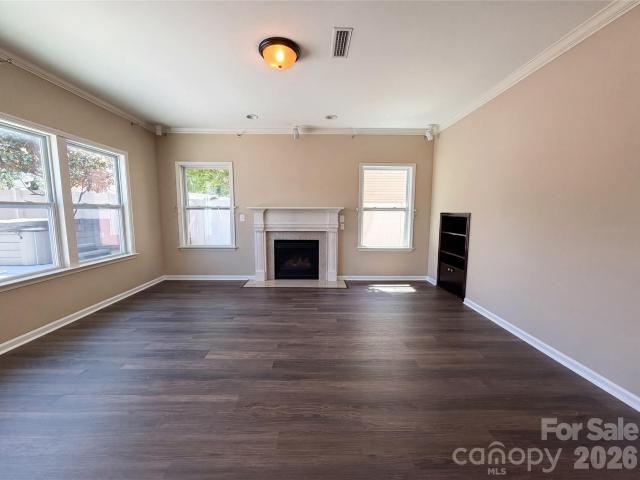 614 Dewey Court