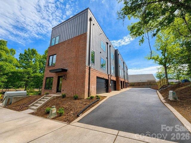 614 E 16th St, Charlotte, NC 28206