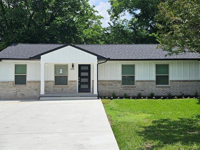614 E Farmers Road
