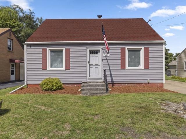 614 Frances Ave, Loves Park, IL 61111