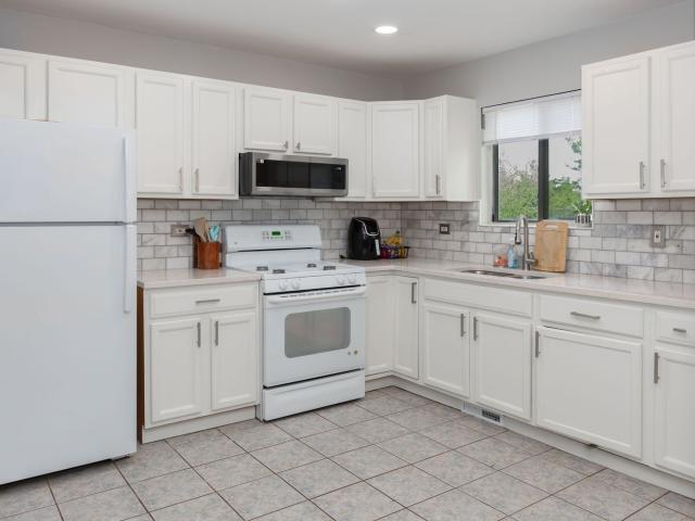 614 Kakos Court