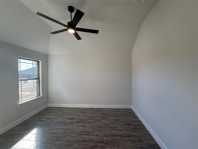 614 Kyle Dr, Tioga, TX 76271 | MLS #21170