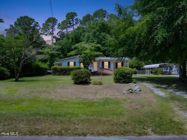 614 Jennings Dr, Wilmington, NC 28403