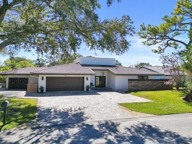 614 Lakewoode Cir W, Delray Beach, FL 33445