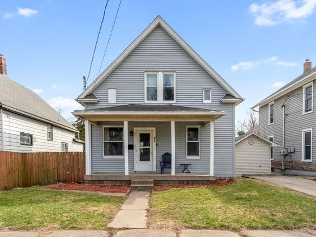 614 Monroe St, Muscatine, IA 52761