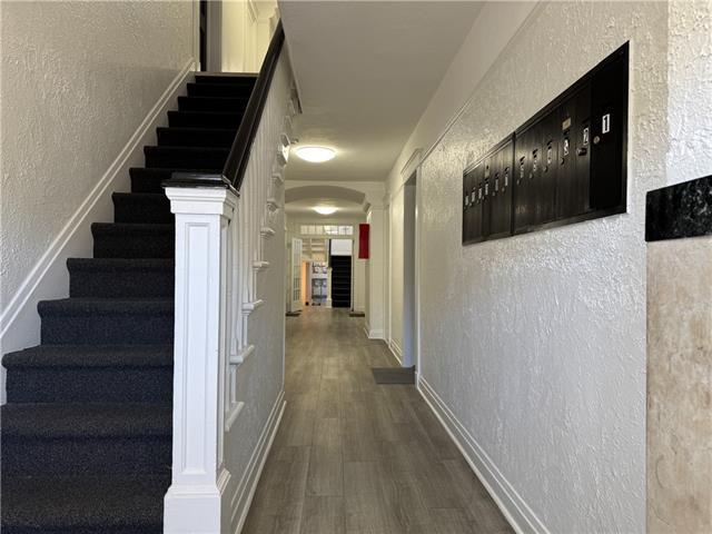 614 Metairie Rd, Unit 4, Metairie, LA 70005 | MLS #2548 | Compass