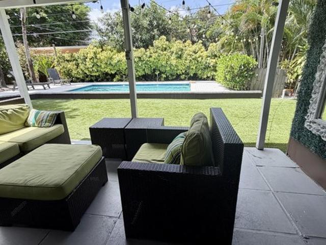 614 NE 26th St, Wilton Manors, FL 33305