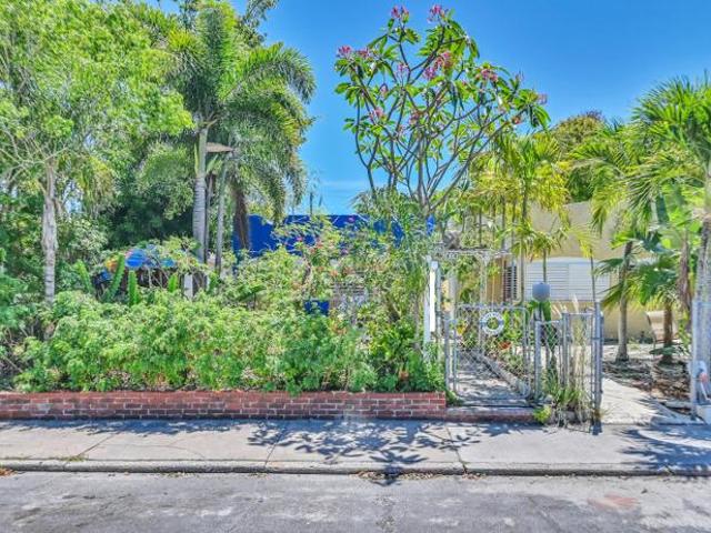 614 S K St, Lake Worth Beach, FL 33460