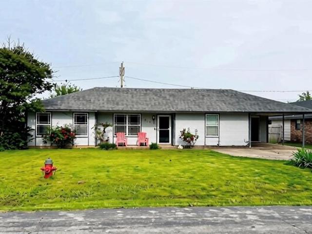 614 SE 7th St, Lexington, OK 73051